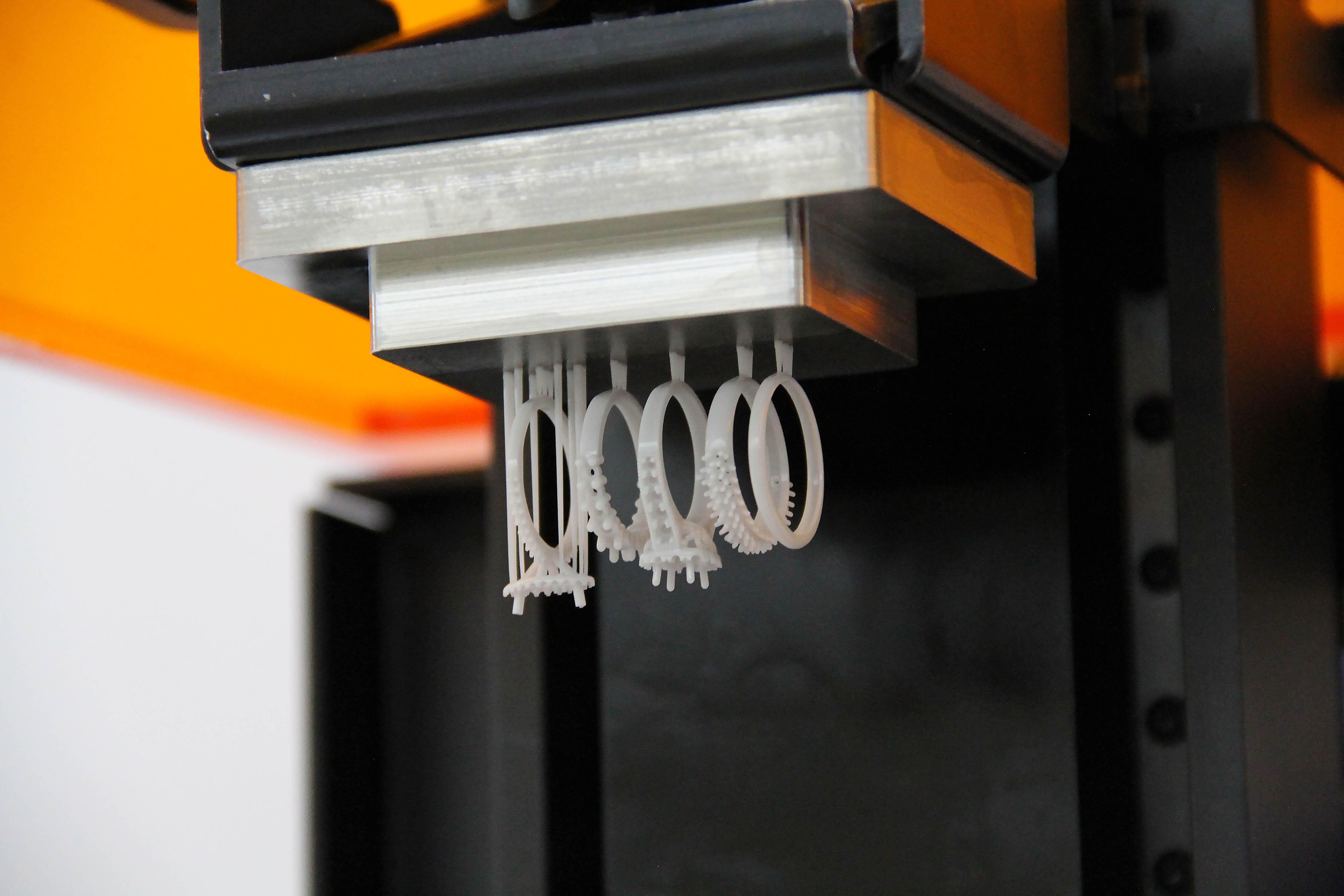 Jewelers Respond Enthusiastically to EnvisionTEC's New Micro Plus cDLM ...