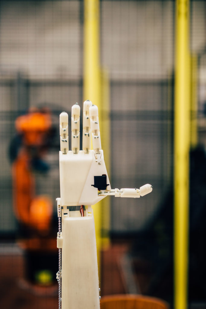 3D Printed Robotic Sign Language Interpreter Helps Bridge Communication ...