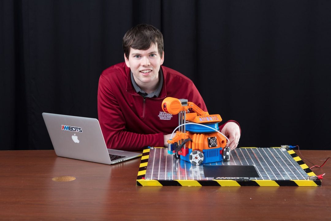 University of Arkansas: Research Group Delegates 3D Printing Duties to ...