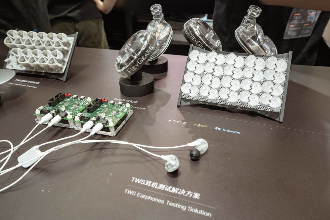 Are 3D Printed Headphones Finally Here? Moondrop's 3D Printed Earbuds ...