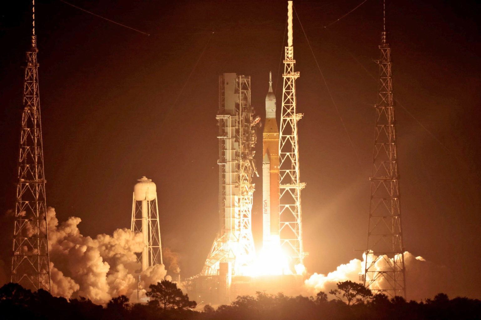 NASA’s Breakthrough 2022: Artemis, 3D Printed Spacesuits and New Metal ...