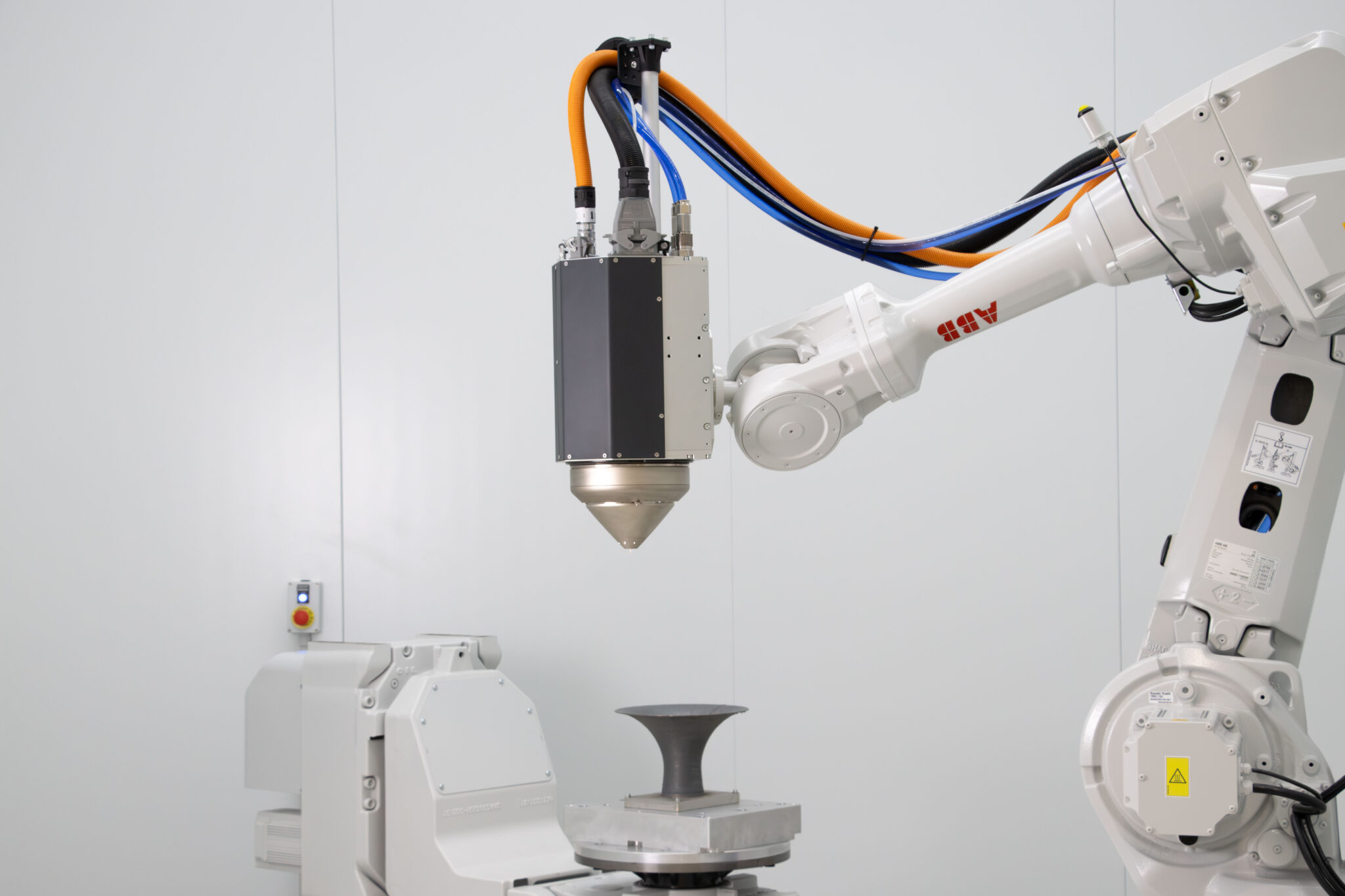 Formnext 2024: Worldwide Release of Meltio Engine Blue Robotic Arm ...
